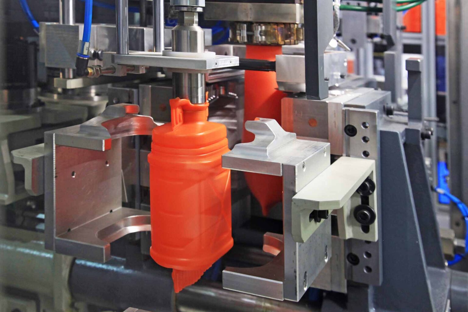 Exploring bioplastic production methods and industrial applications